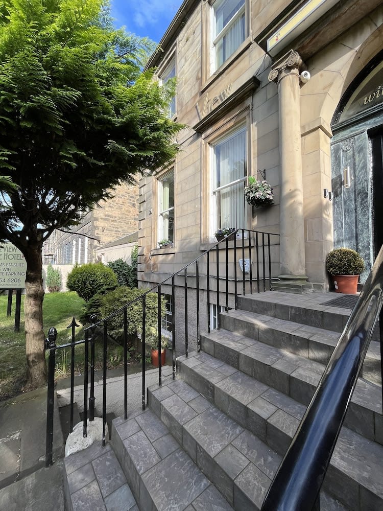 Premier Inn Edinburgh City Centre (York Place/St James Quarter ...