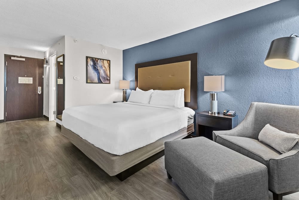 DoubleTree by Hilton Raleigh Midtown, NC, Raleigh | Best deals ...
