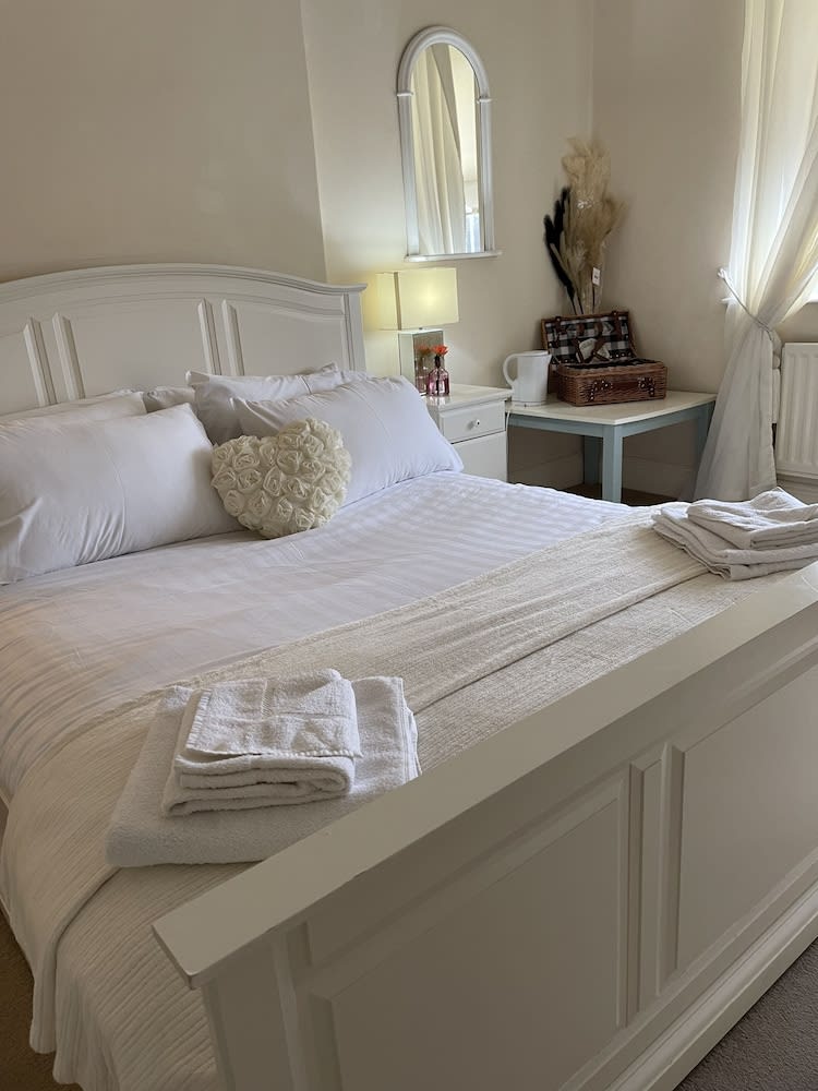 The Old Rectory, Newcastle upon Tyne | Best deals | lastminute.com