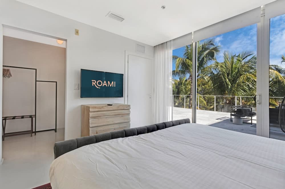 Roami at 250 Collins, Miami Beach (FL) | Best deals | lastminute.com