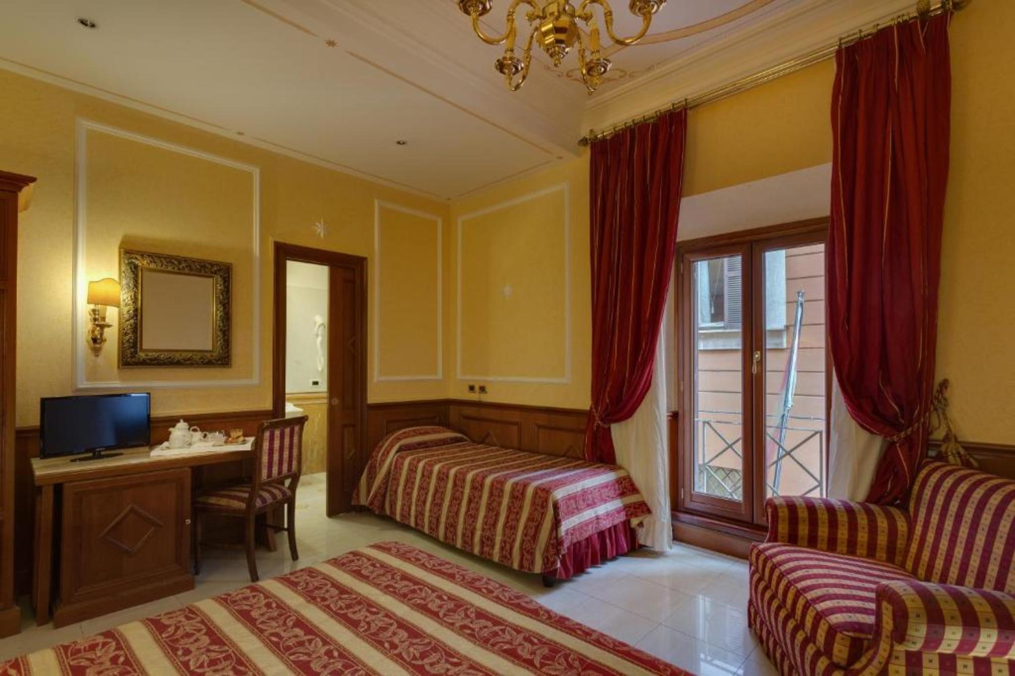 Hotel Bolivar, Rome | Best deals | lastminute.com