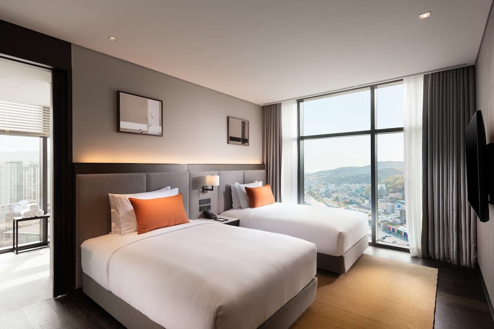 DoubleTree By Hilton Seoul Pangyo Residences, Seongnam | Best deals ...