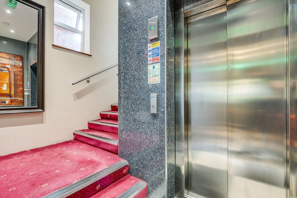 London Star Hotel, London | Best deals | lastminute.com