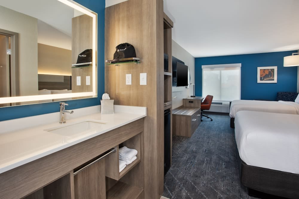 Holiday Inn Express KITTY HAWK – OUTER BANKS by IHG, Kitty Hawk | Best ...