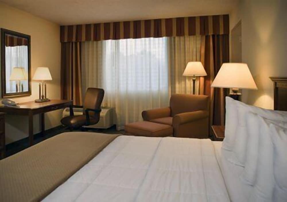 Budgetel Inn & Suites Atlanta, Doraville | Best deals | lastminute.com