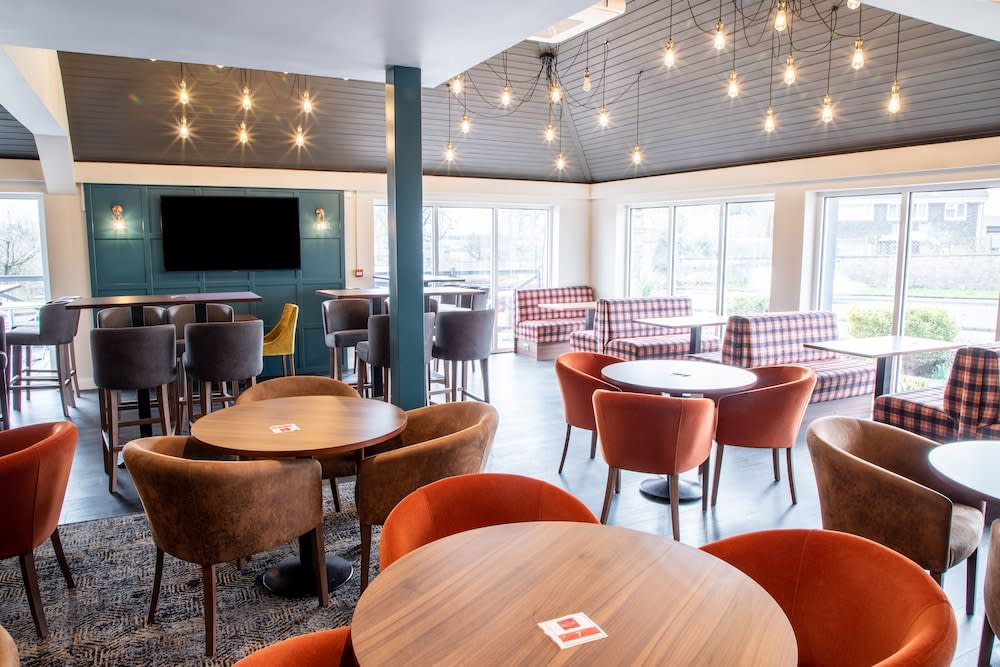 Premier Inn Bristol Cc (Lewins Mead), Bristol | Best deals | lastminute.com