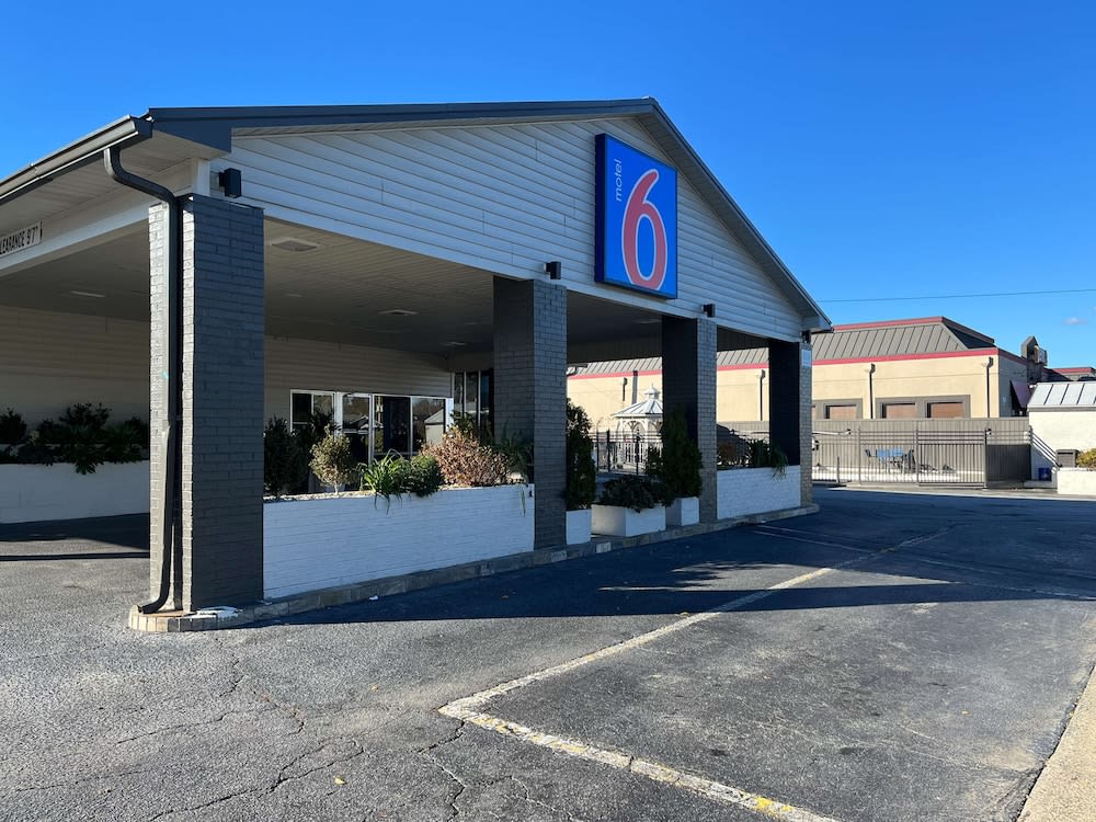 Motel 6 Greenville, NC ECU Medical Center, Greenville (NC) | Best deals ...