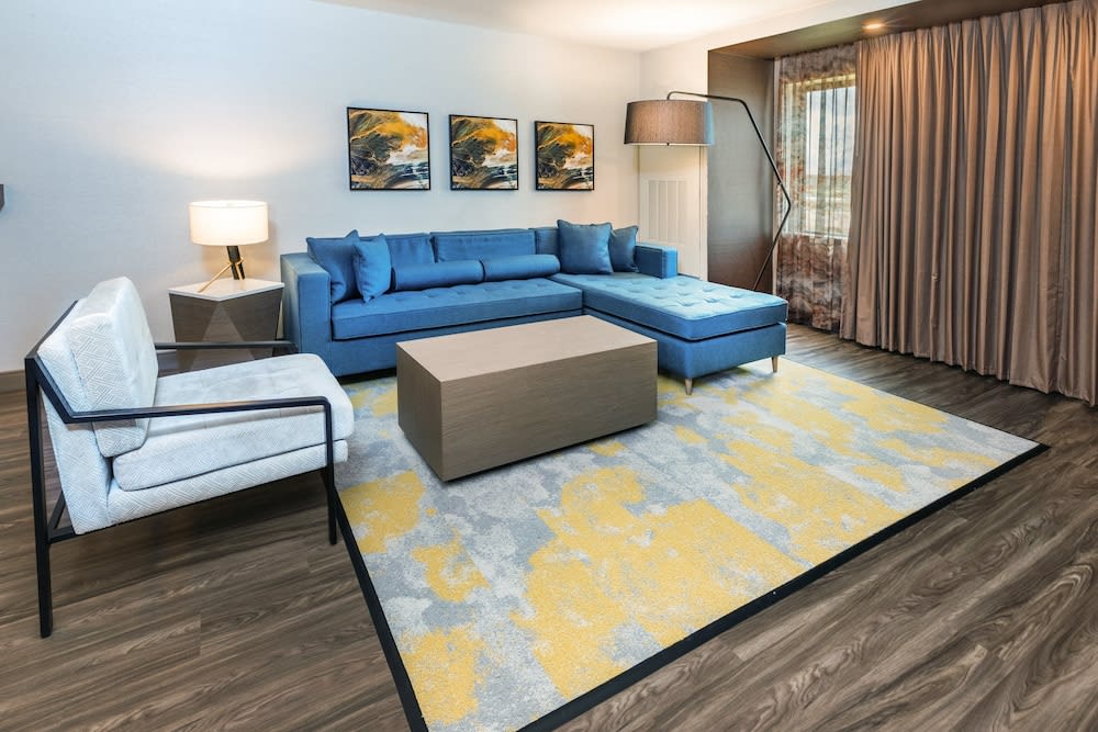 Hotel Indigo Spring - Woodlands Area, an IHG Hotel, Spring | Best deals ...