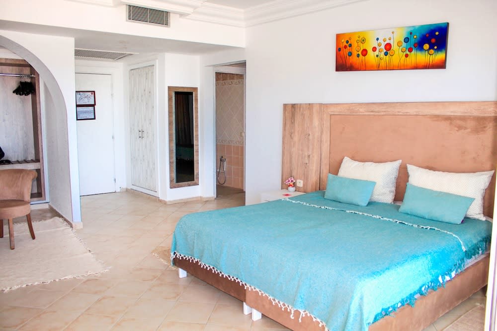 Delphin EL Habib, Monastir | Beste deals | lastminute BE