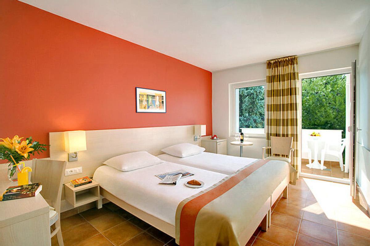 Hotel Valamar Club Tamaris, Tar-Vabriga | Günstige Angebote | lastminute AT