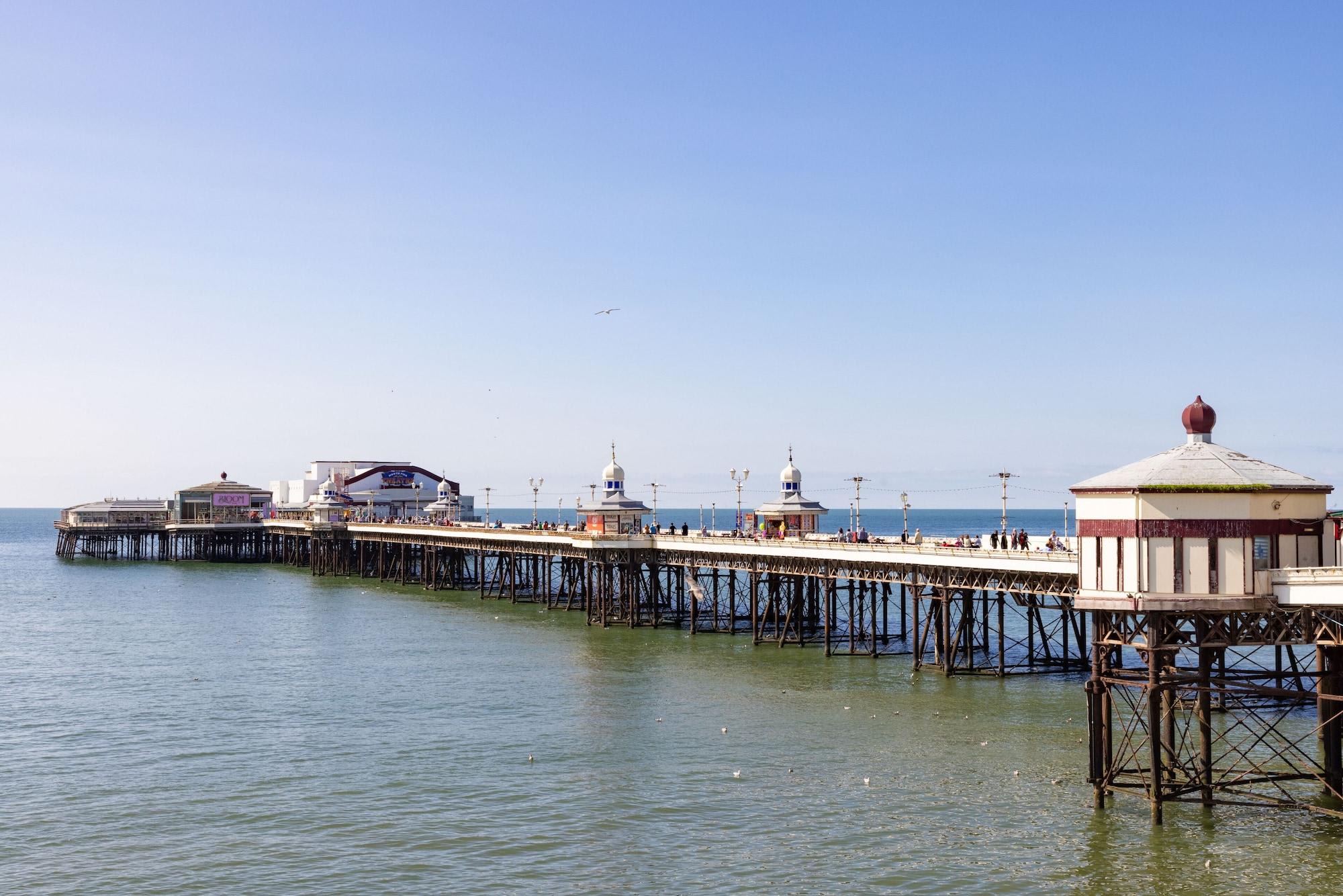 The Caledonian Tower Hotel, Blackpool | Best deals | lastminute.com