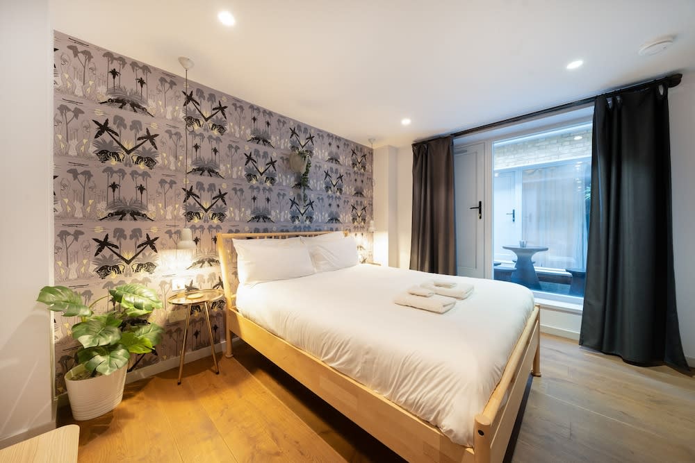 Crashpads Shoreditch the Club Row Collection, London | Best deals ...