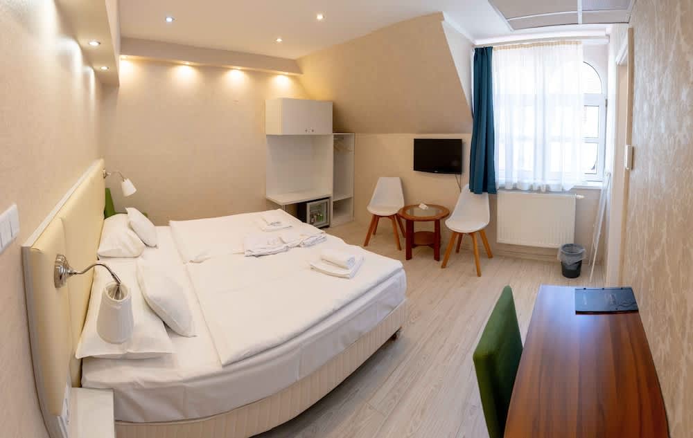 Bástya Konferencia és Wellness Hotel, Miskolc | Best deals | lastminute.com