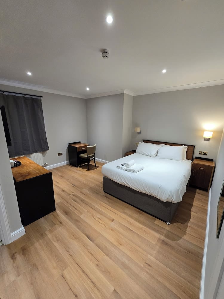 Staindrop Hotel, Sheffield | Best deals | lastminute.com