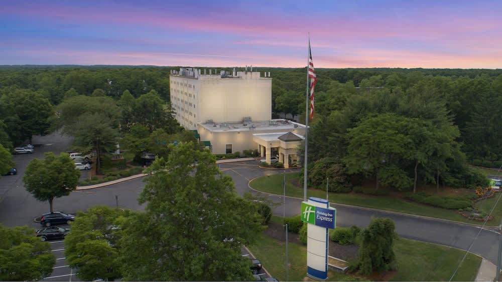Holiday Inn Express STONY BROOK-LONG ISLAND by IHG, Centereach ...