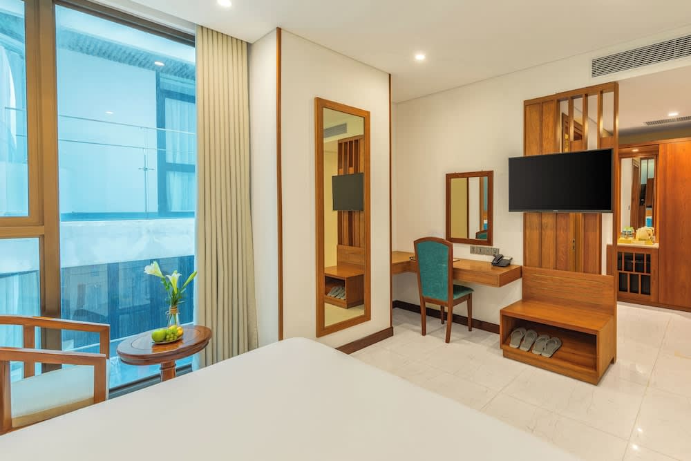 Mandila Beach Hotel Danang, Danang | Best deals | lastminute.com