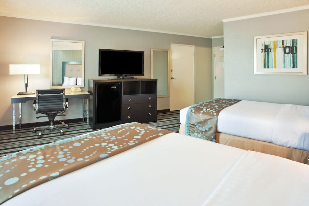 Holiday Inn LONG BEACH AIRPORT, Long Beach (CA) | Best deals ...