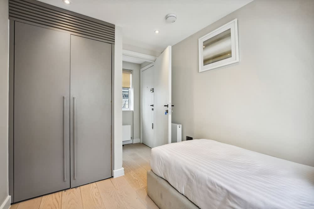 Buckingham Palace Residences by Aeria Apartments, London | Best deals ...