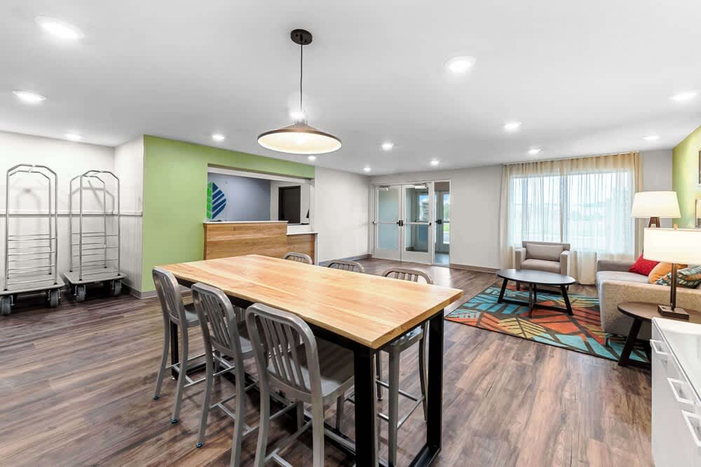 WoodSpring Suites Kansas City Airport, Kansas City | Best deals ...