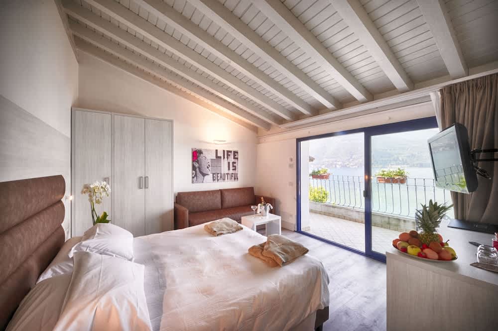 Bella Hotel & Restaurant with private dock for mooring boats, San ...