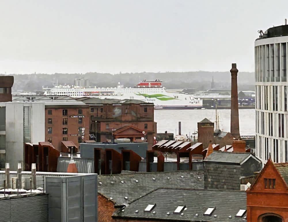 Hillcrest Liverpool Central, Liverpool | Best deals | lastminute.com