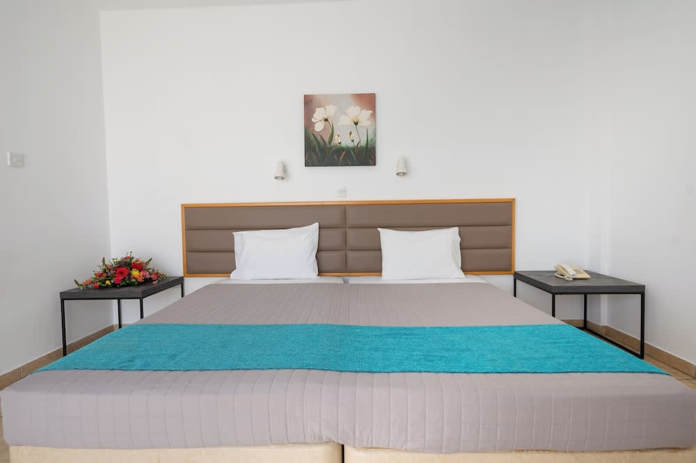 New Famagusta Hotel & Suites, Ayia Napa | Best deals | lastminute.com