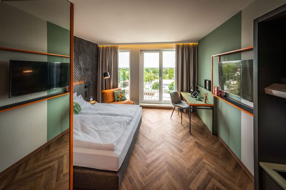 LOGINN Hotel Berlin Airport, Berlin | Best deals | lastminute.com