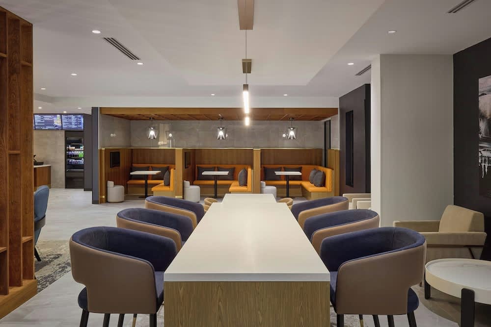 Courtyard by Marriott Denver Downtown West, Denver (CO) | Best deals ...