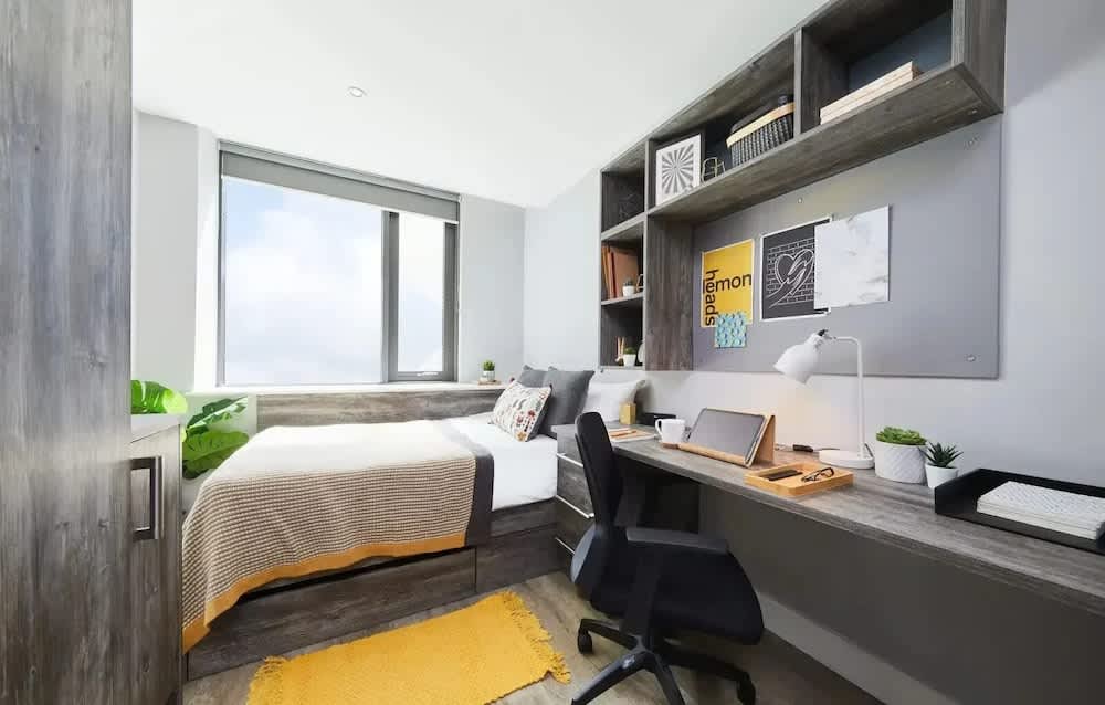 Student Only Crown Place Cardiff, Cardiff | Best deals | lastminute.com