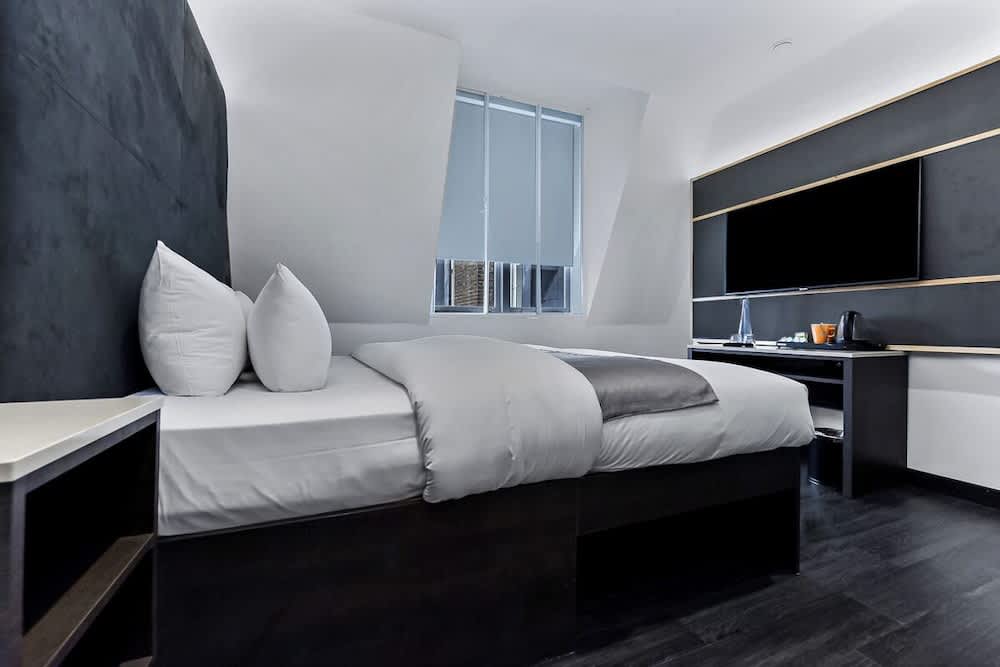 The Z Hotel Leicester Square, London | Best deals | lastminute.com