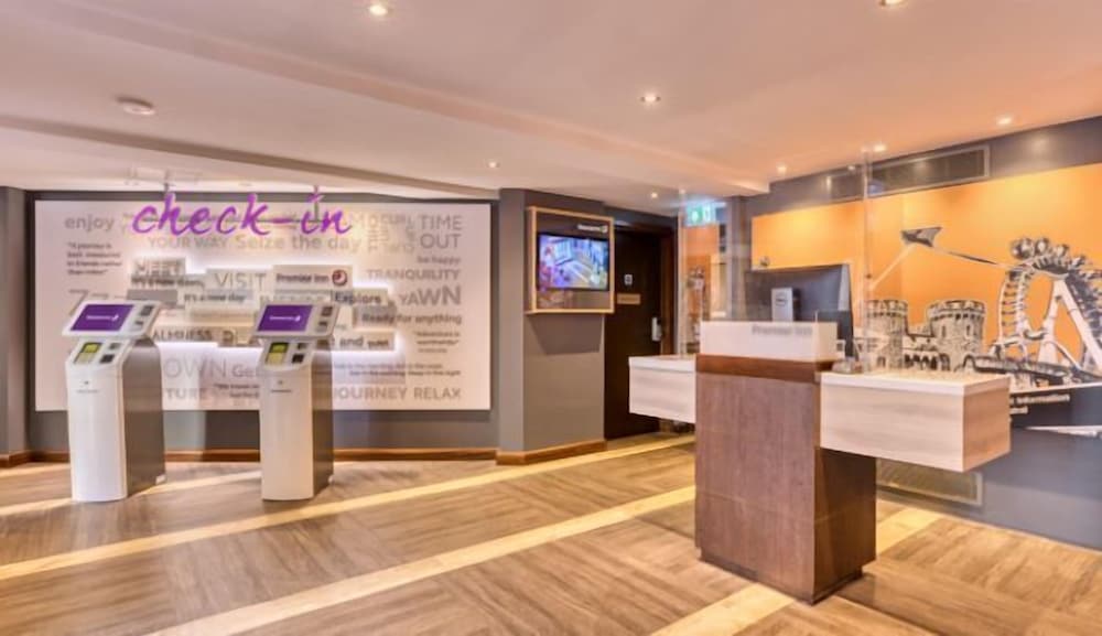Premier Inn Oxford City Centre - Westgate, Oxford | Best deals ...