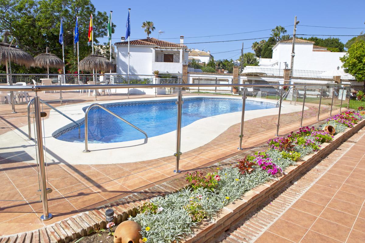 Apartamentos La Baranda, Torremolinos | Best deals | lastminute.com