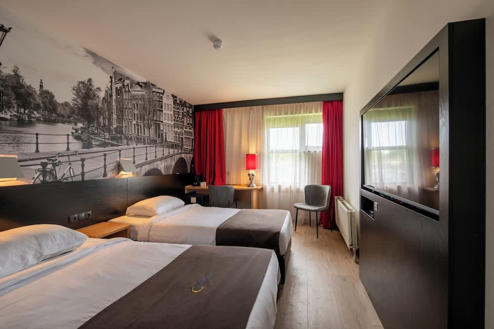 Bastion Hotel Schiphol Hoofddorp, Hoofddorp | Best deals | lastminute.com