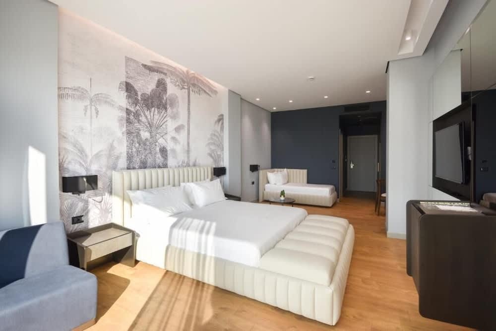 Flamingo Hotel, Vlorë | Best deals | lastminute.com