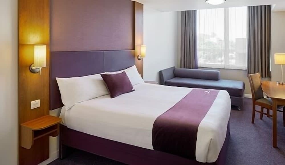 Premier Inn Worcester - M5 Jct6, Worcester | Best deals | lastminute.com