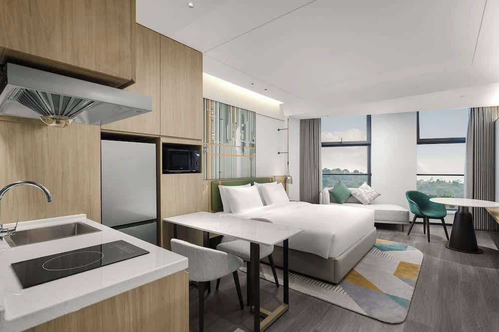 Holiday Inn Chongqing Science Hall by IHG, Chongqing | Best deals ...