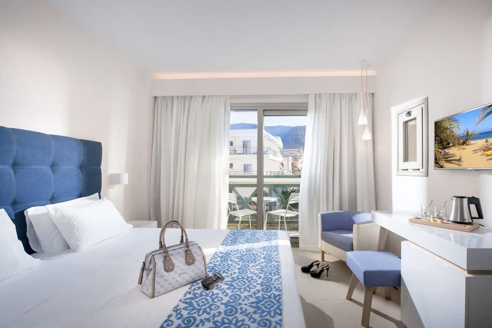 Petra Beach Hotel, Hersonissos | Günstige Angebote | lastminute.de