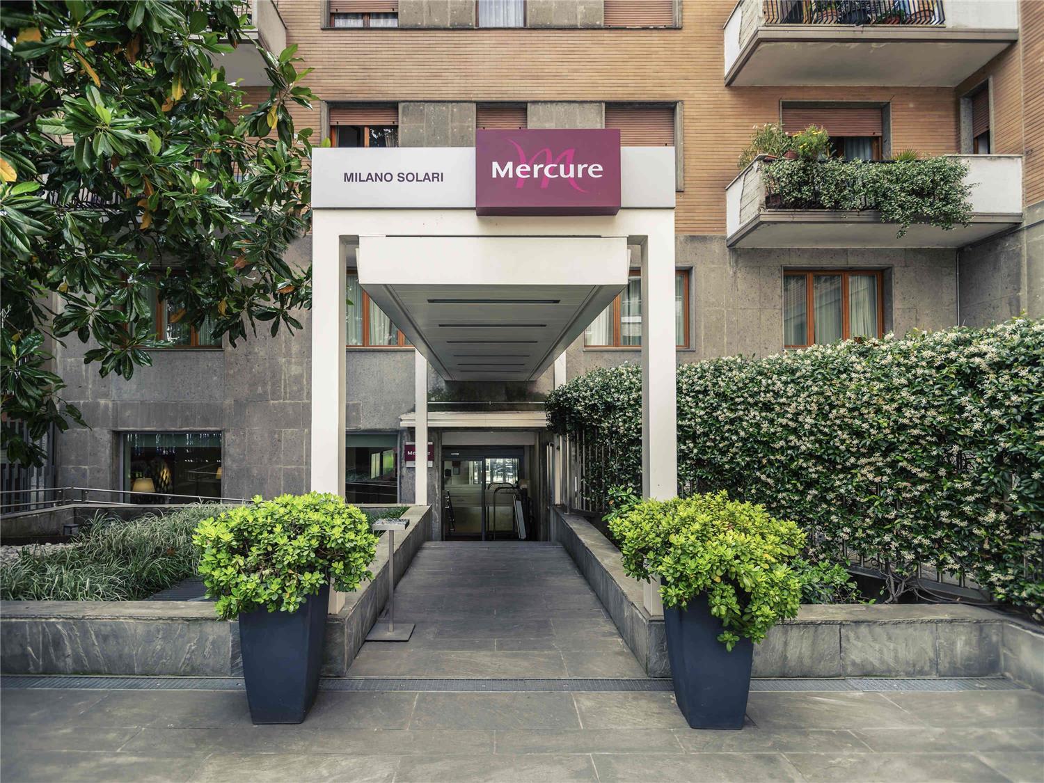 Hotel Mercure Milano Solari, Milan | Best deals | lastminute.com