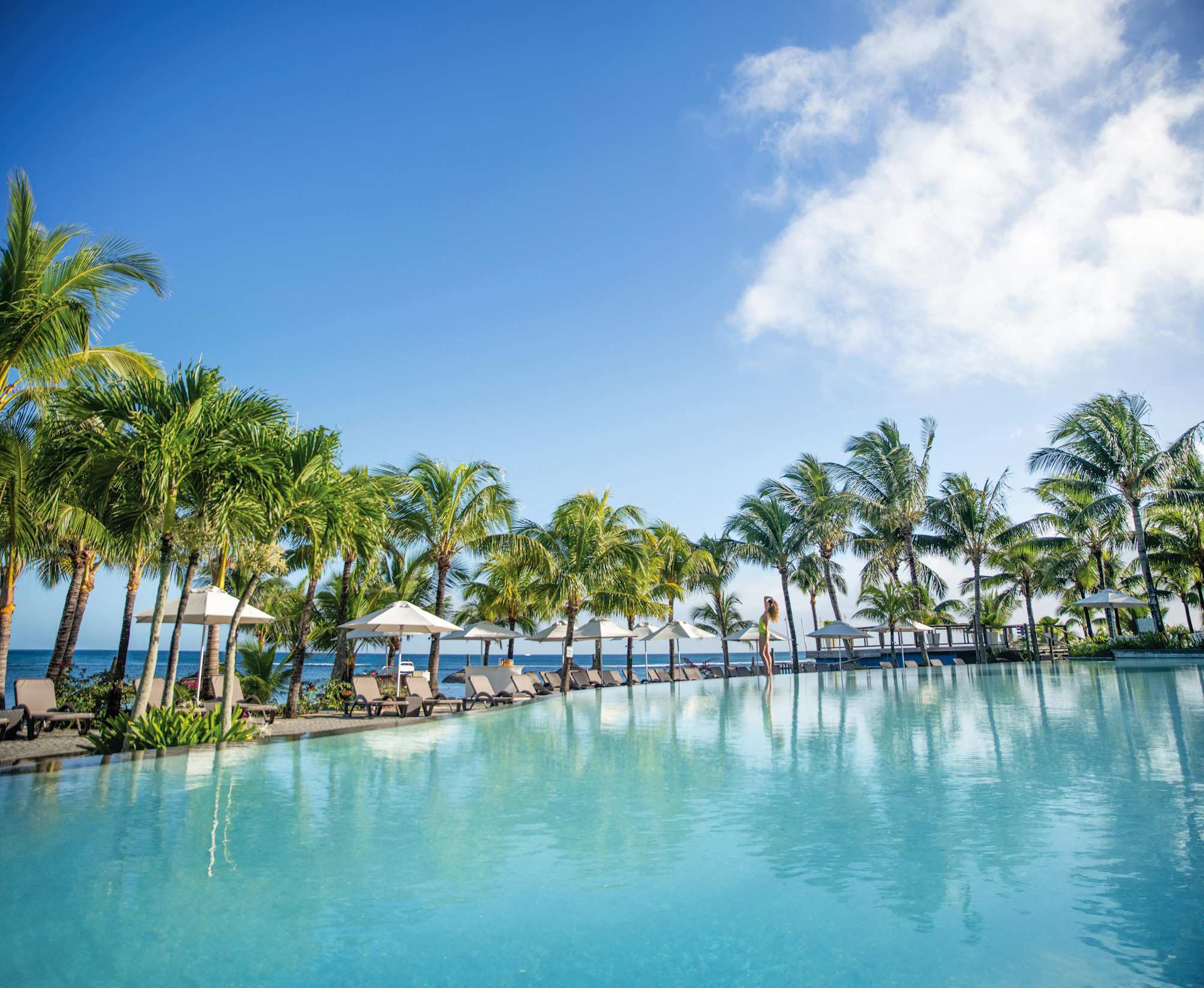 Victoria Beachcomber Resort & Spa, Pointe Aux Piments | Parhaat ...