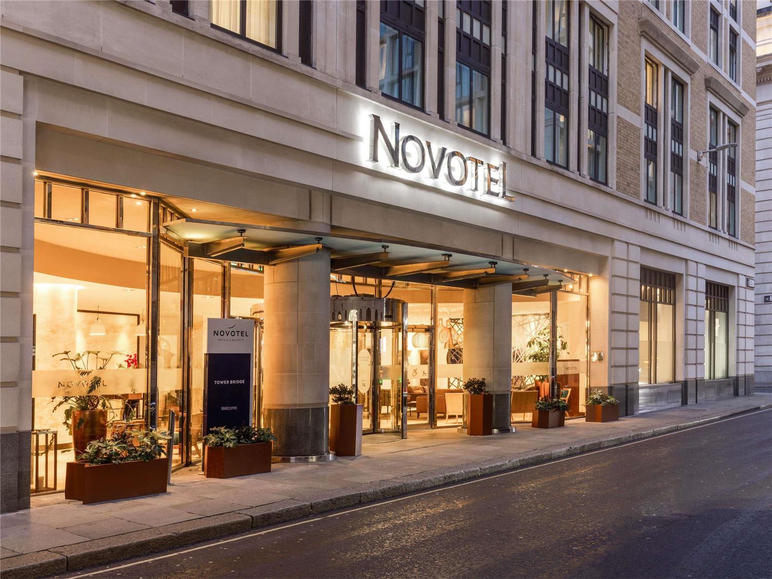 Novotel London Tower Bridge, London | Best deals | lastminute US
