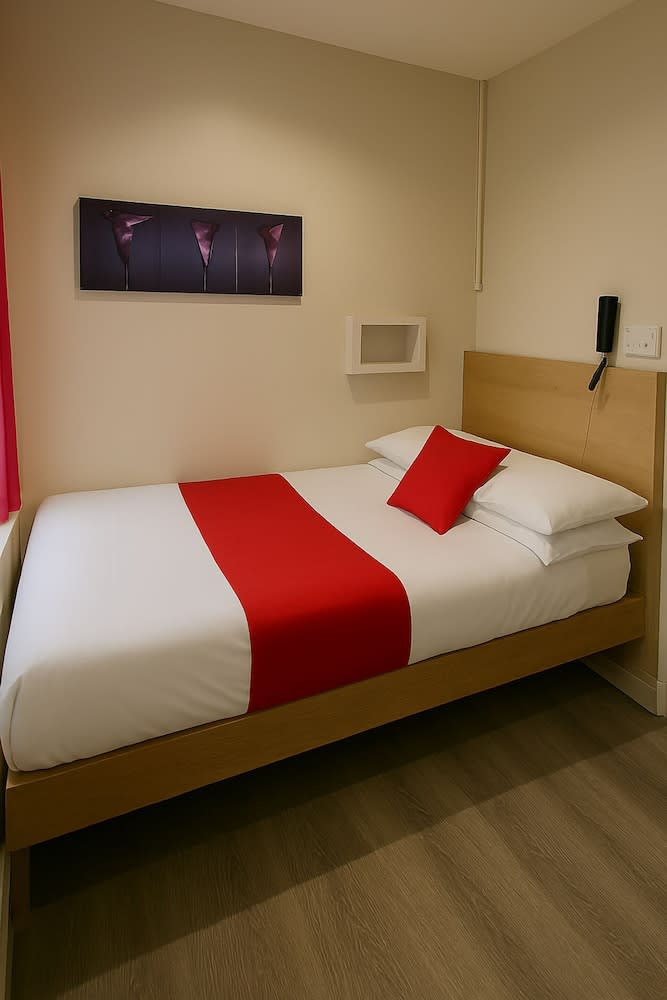 The Railway Sleeper Lodge, Colchester | Best deals | lastminute.com