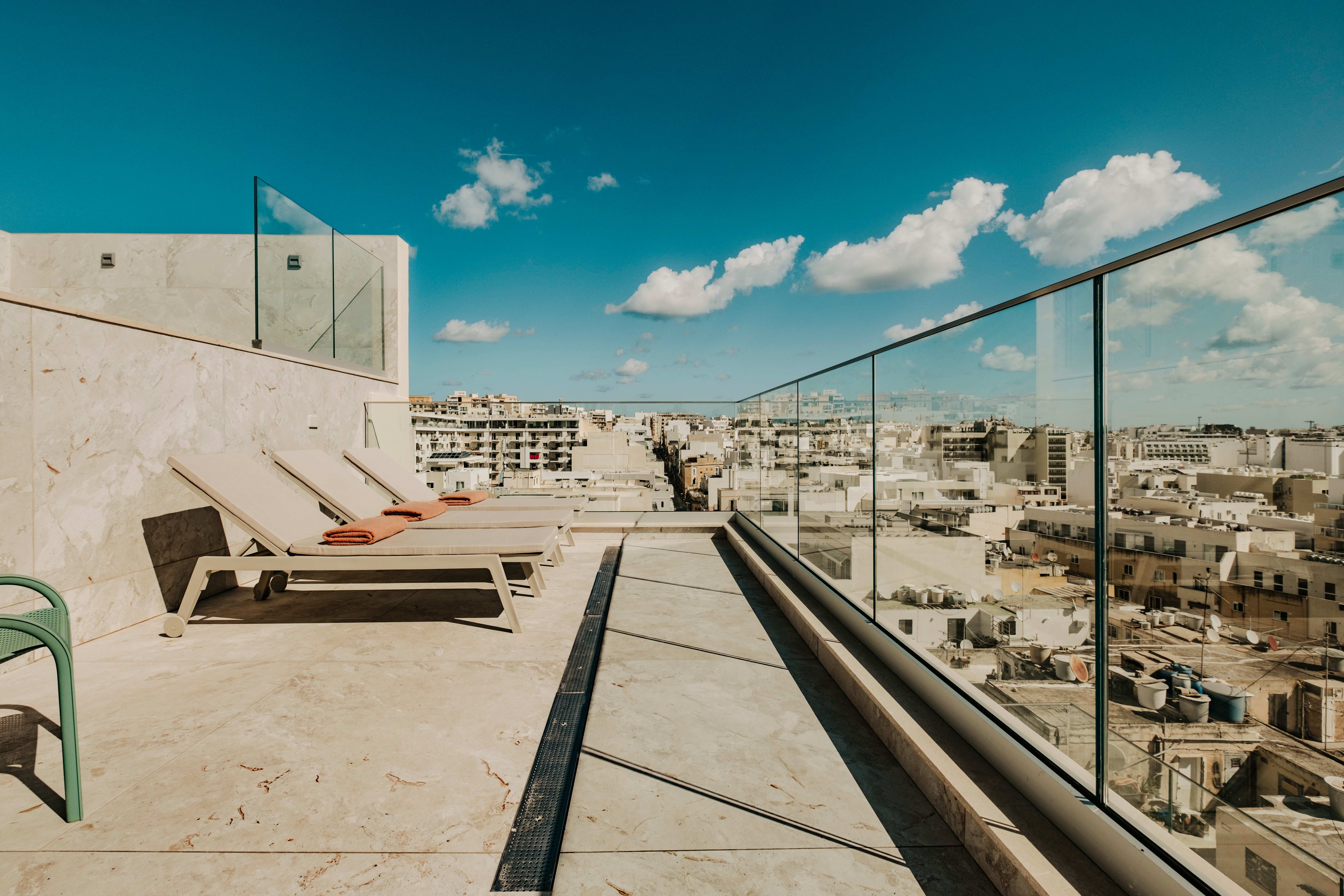 Regional Hotel by NEU Collective, Il-Gżira | Offerte top | lastminute ...