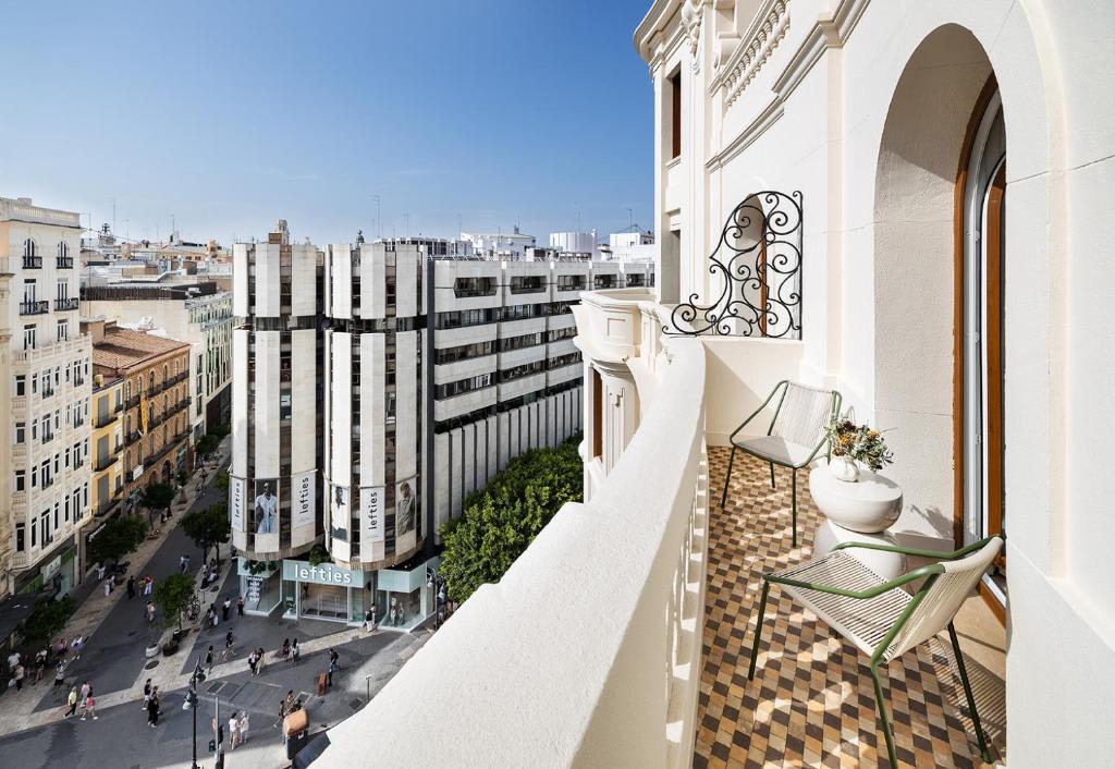 One Shot Puerta Ruzafa, Valencia | Best deals | lastminute.com