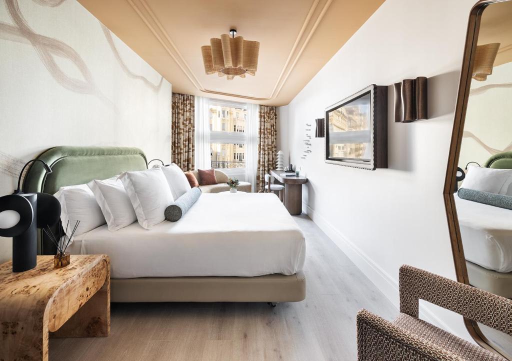 One Shot Puerta Ruzafa, Valencia | Best deals | lastminute.com