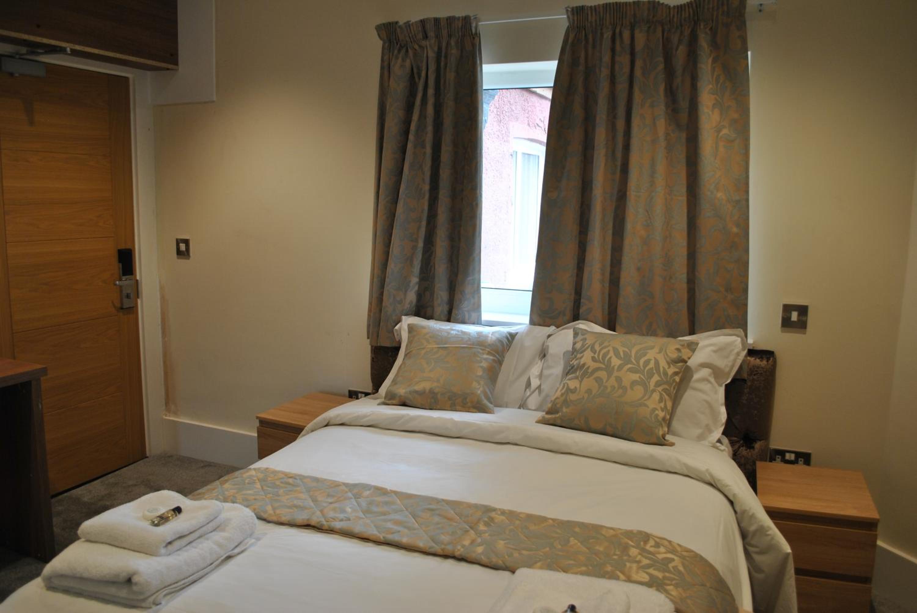 Dreams Hotel, Barking | Best deals | lastminute.com