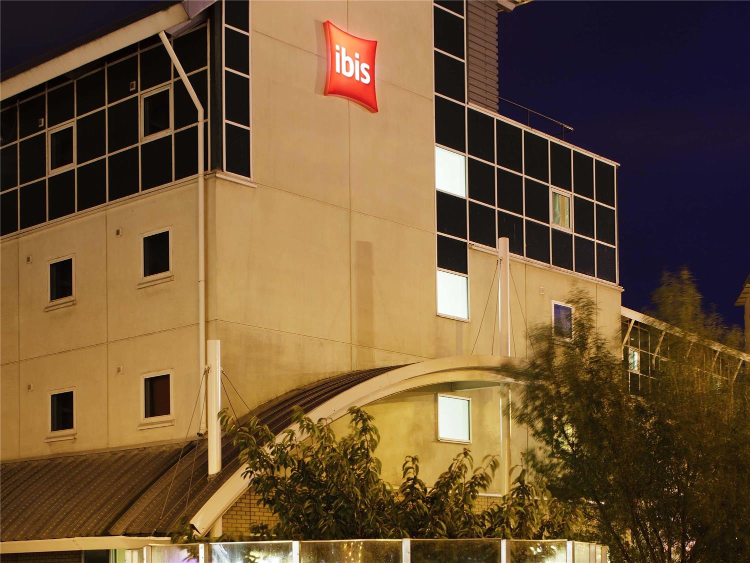 Ibis Cardiff, Cardiff | Best deals | lastminute.com
