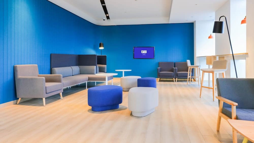 Holiday Inn Express Shanghai Pudong Airport by IHG, Shanghai | Offerte ...