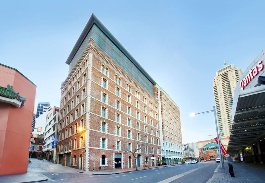 Holiday Inn DARLING HARBOUR, Sydney | Best deals | lastminute.com