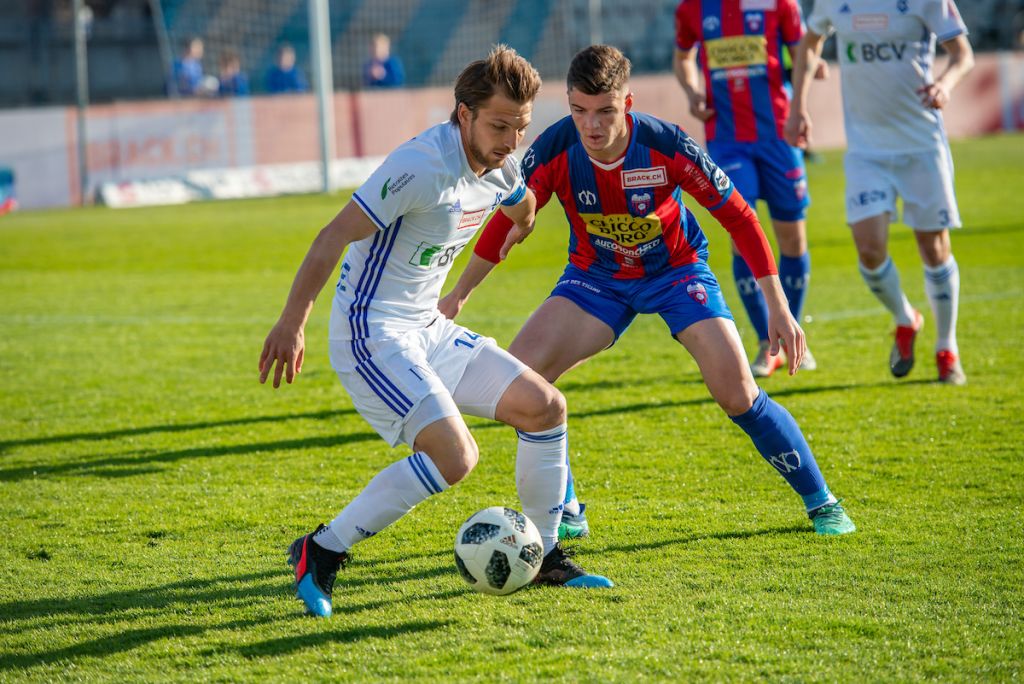 #12 Nikola Boranijasevic (FCLS) in action during Challenge League game ...