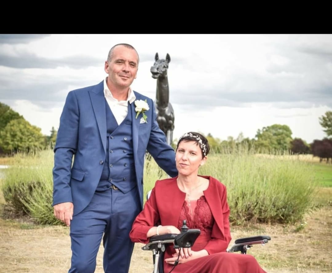 Cagnotte : Tablette voix de synthèse pour Sandra artiste peintre ...